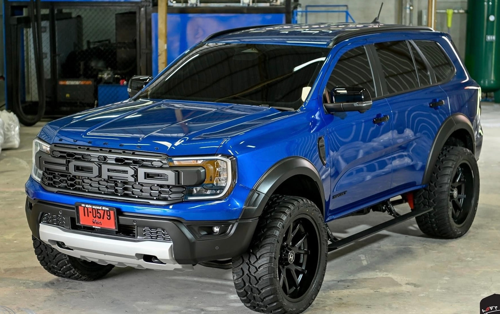NEXT-GEN EVEREST RAPTOR WIDE BODY KIT, FRONT BUMPER & REAL RAPTOR GRIL ...